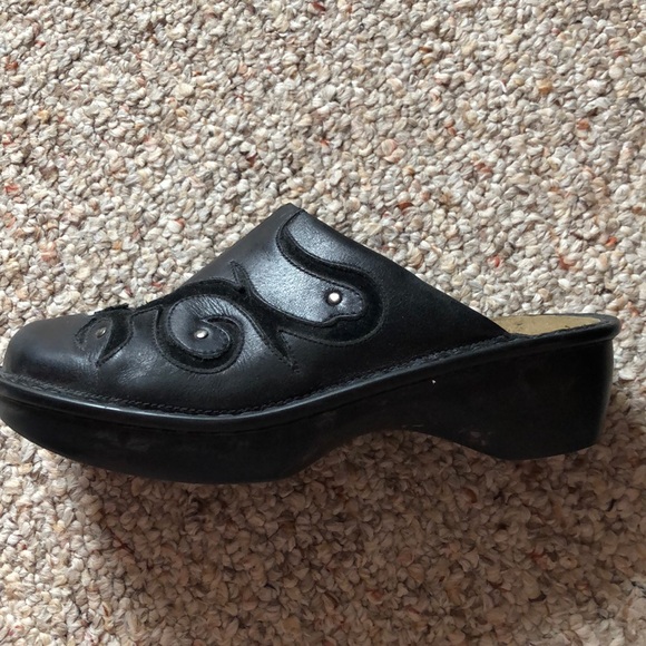 Naot | Shoes | Black Leather Clogs | Poshmark